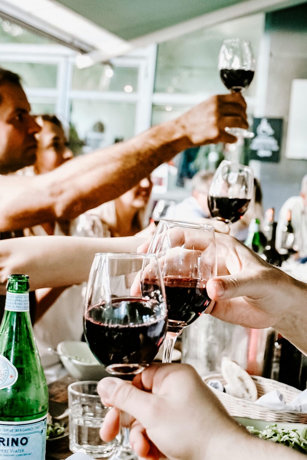 Dinner in Italy with New Friends – Dolce Living
